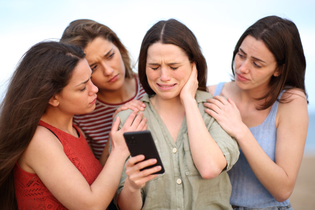 10 Absolute Worst Ways to Break Up with Someone: How Not to End a ...